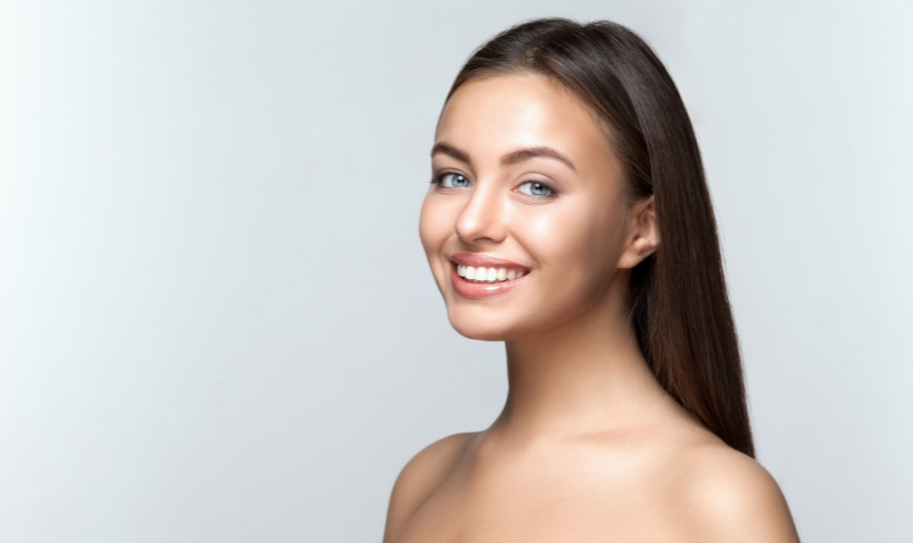 Risks and Benefits of Teeth Whitening for Teens
